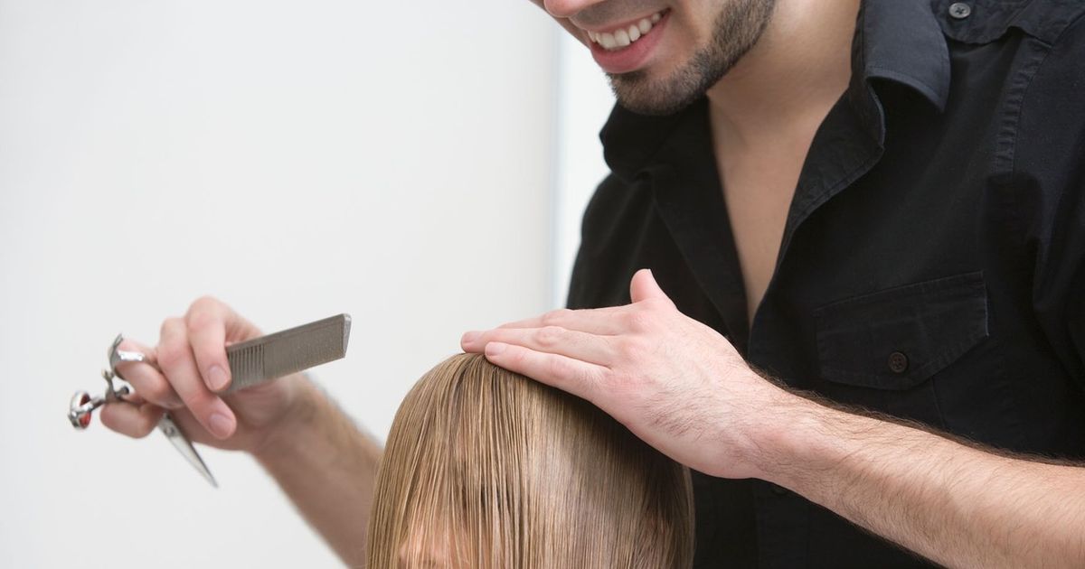 4 znaki, da je čas za obisk frizerja - Aktivni.si