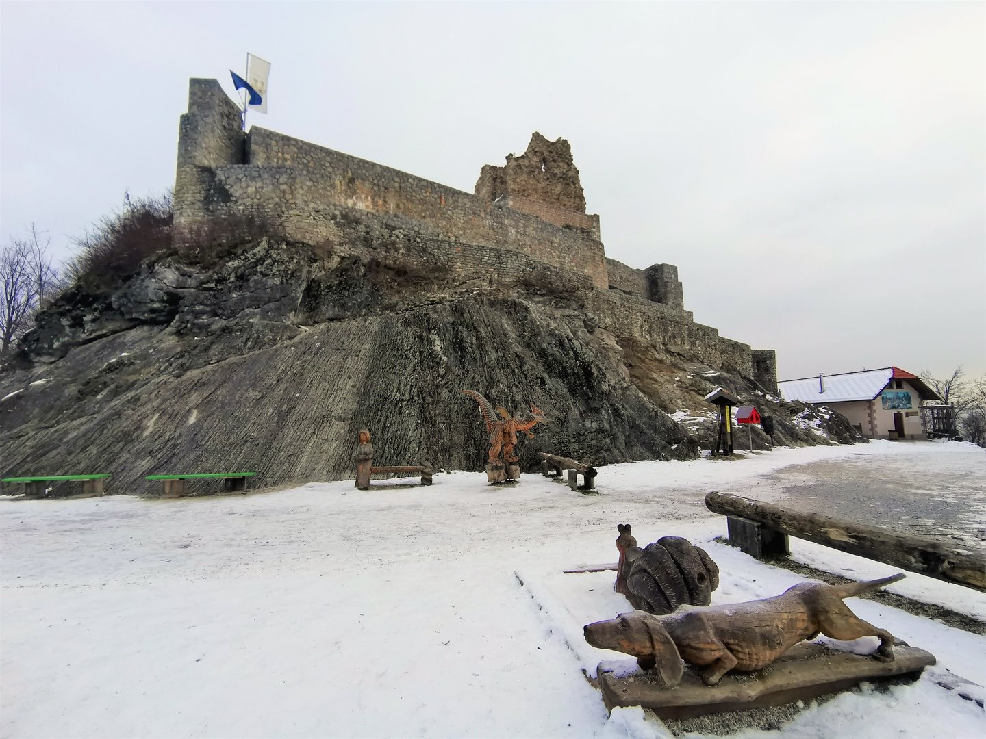 Stari grad Smlednik - popoln izlet za družine z majhnimi otroki ...