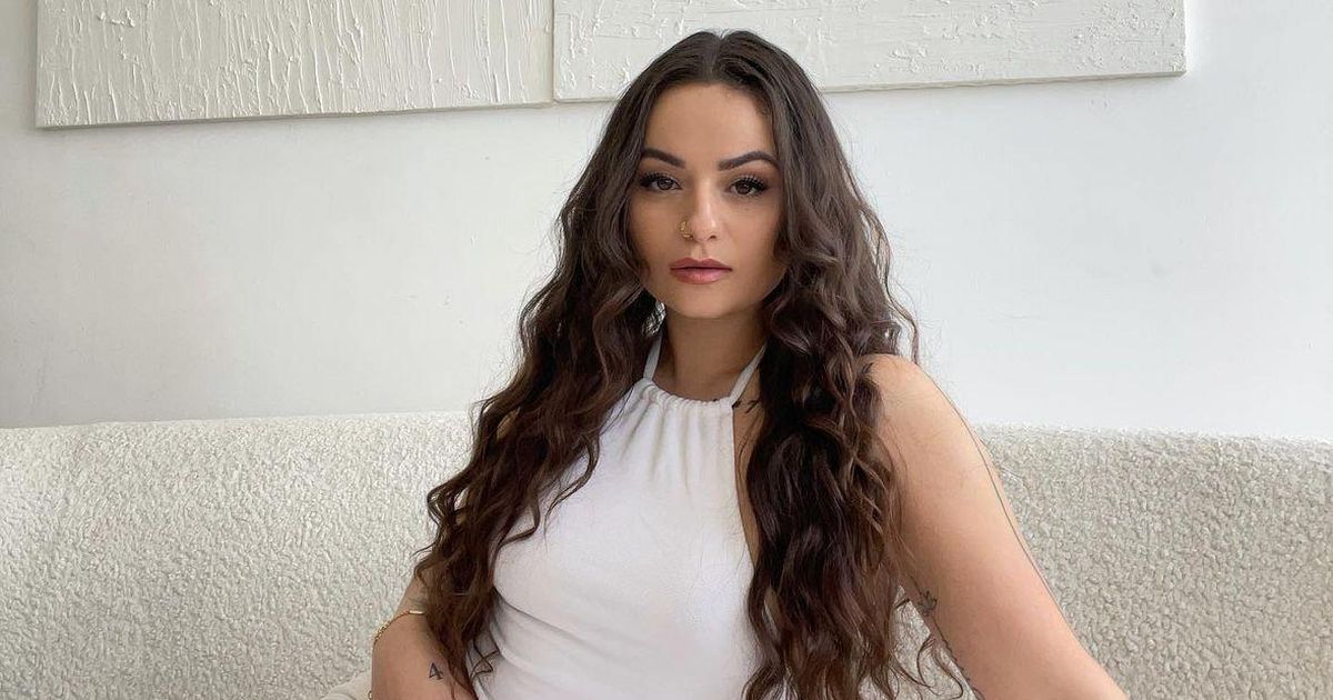 Kako poskrbeti, da bodo vaši lasje sijoči in ne bodo izpadali? V šampon ...